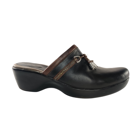 Ariat | Shoes | Ariat Western Black Brown Metal Tassel Horsebit Clogs ...